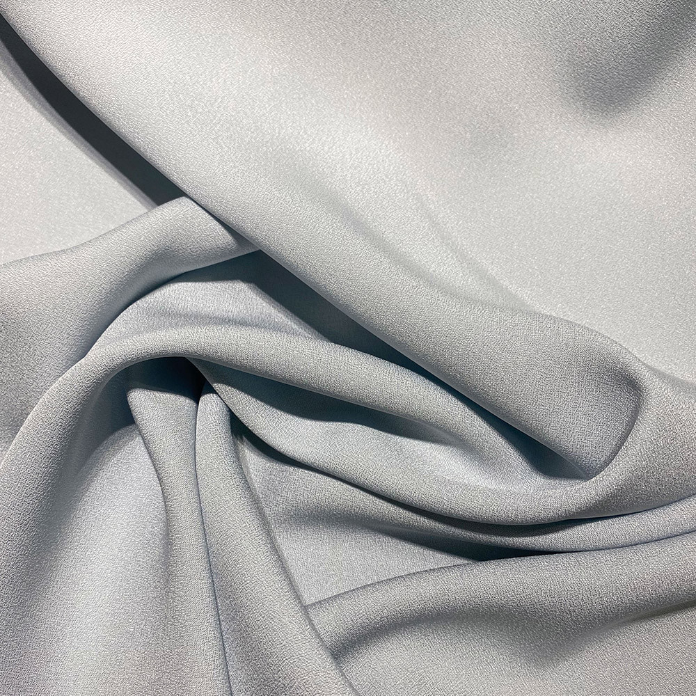 Grey blue satin-back cady crepe fabric — Tissus en Ligne