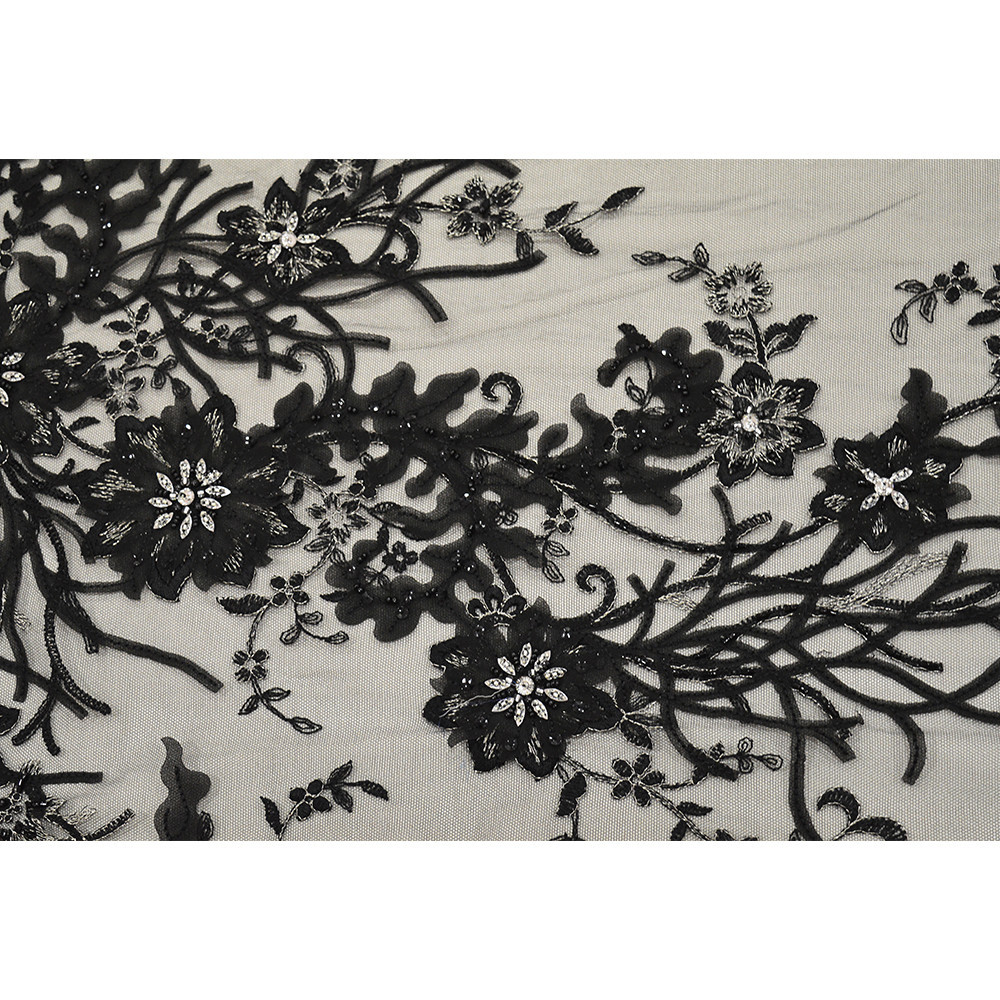Tissu tulle brodé perlé branches noires — Tissus en Ligne