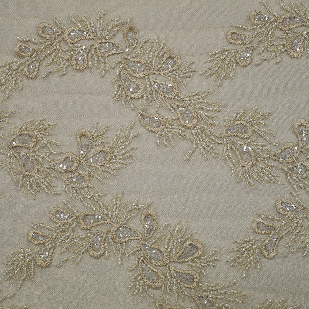 Champagne embroidered tulle fabric — Tissus en Ligne