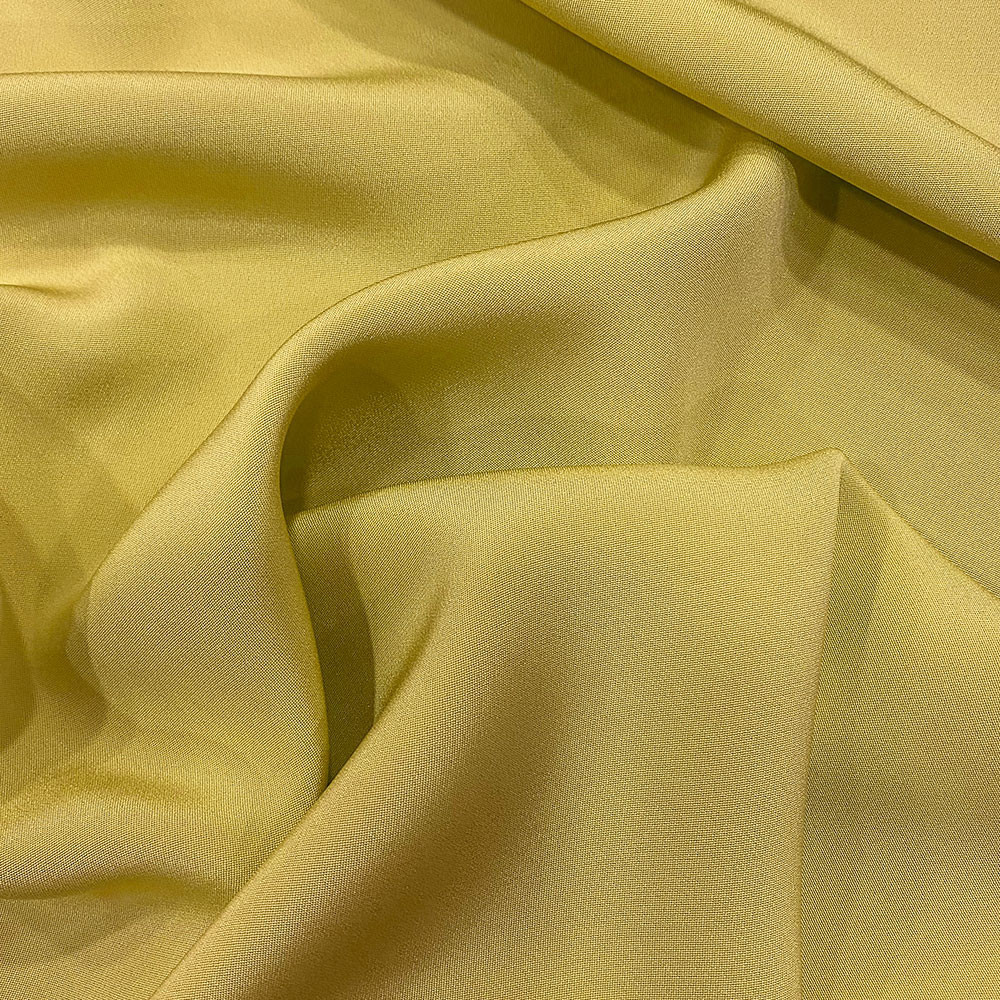 Light anise green 100% silk crepe fabric — Tissus en Ligne